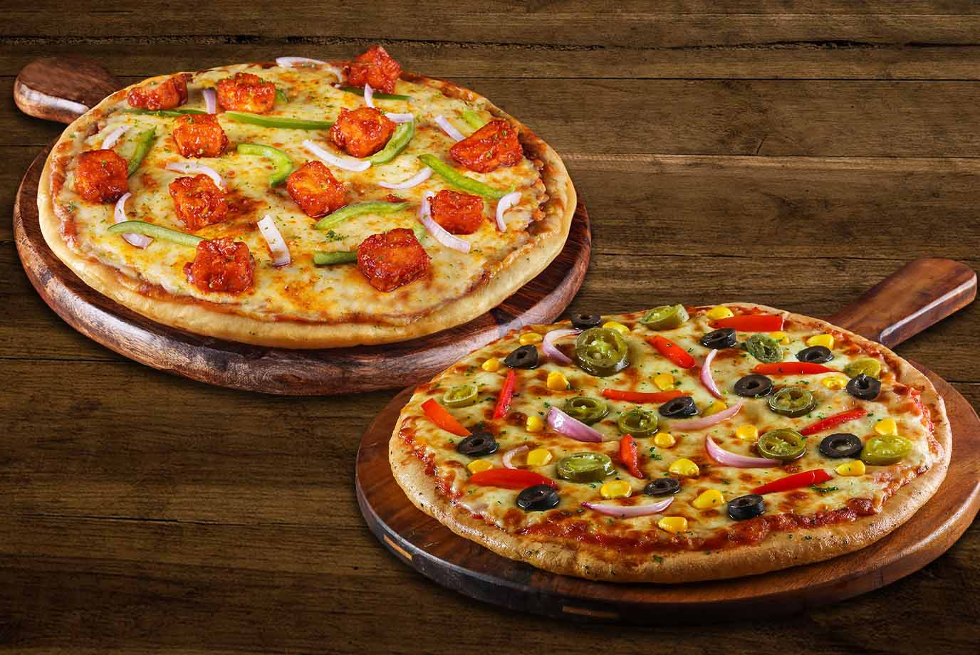 Order Schezwan Paneer Pizza Garden Fresh Pizza From Ovenstory On Eatsure